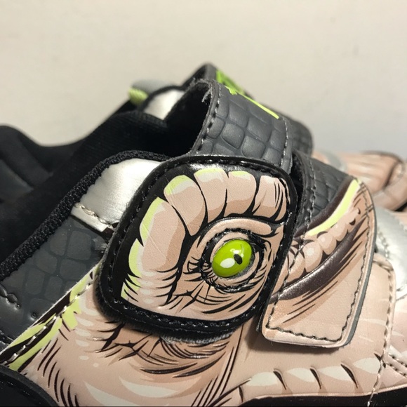 Jurassic World | Shoes | New Jurassic World Trex Sneakers Light Up ...